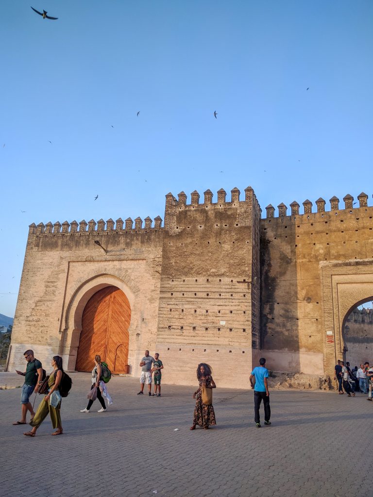 Perfect Guide to Fez - 'N A Perfect World with Nneya Richards © 2015